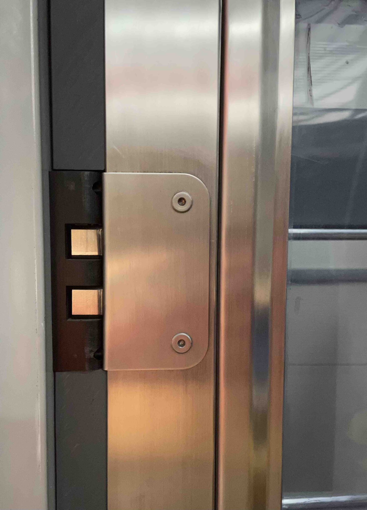 Swingflex® Doors – Maxiflex Door Systems