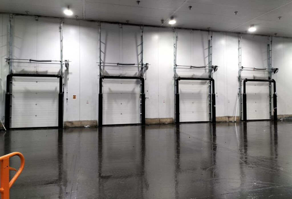 Vector Logistics – Maxiflex Door Systems